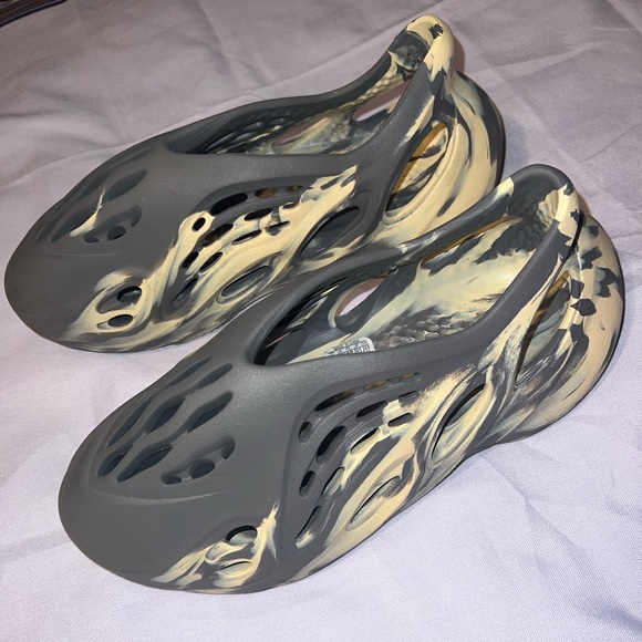 Yeezy | Shoes | Foam Runners | Poshmark